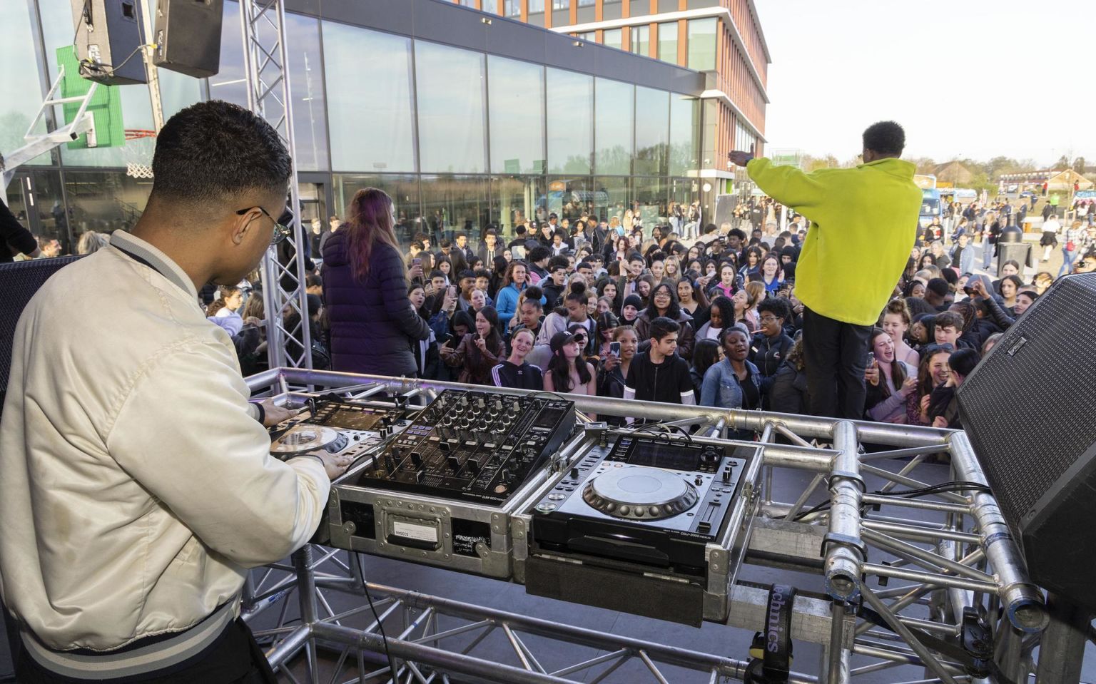 Porteum Podium Festival groot succes - De Kubus Lelystad